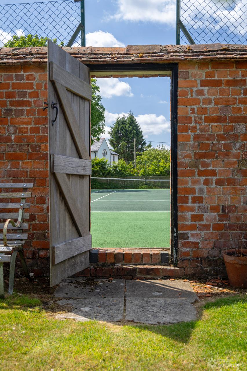 Kirby Farmhouse Shoot Location | Fresh Locations