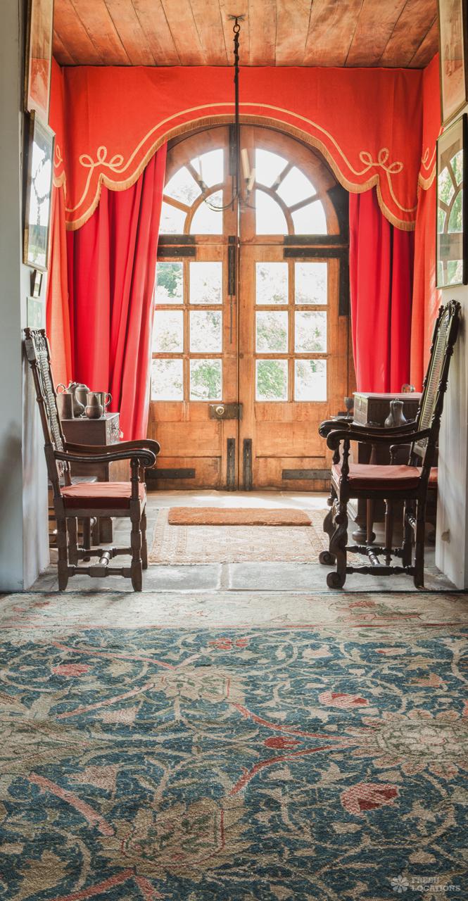 Stroud Manor Shoot Location | Fresh Locations