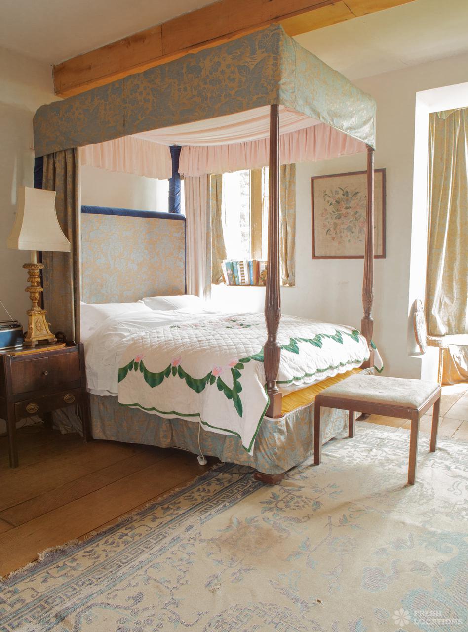 Stroud Manor Shoot Location | Fresh Locations