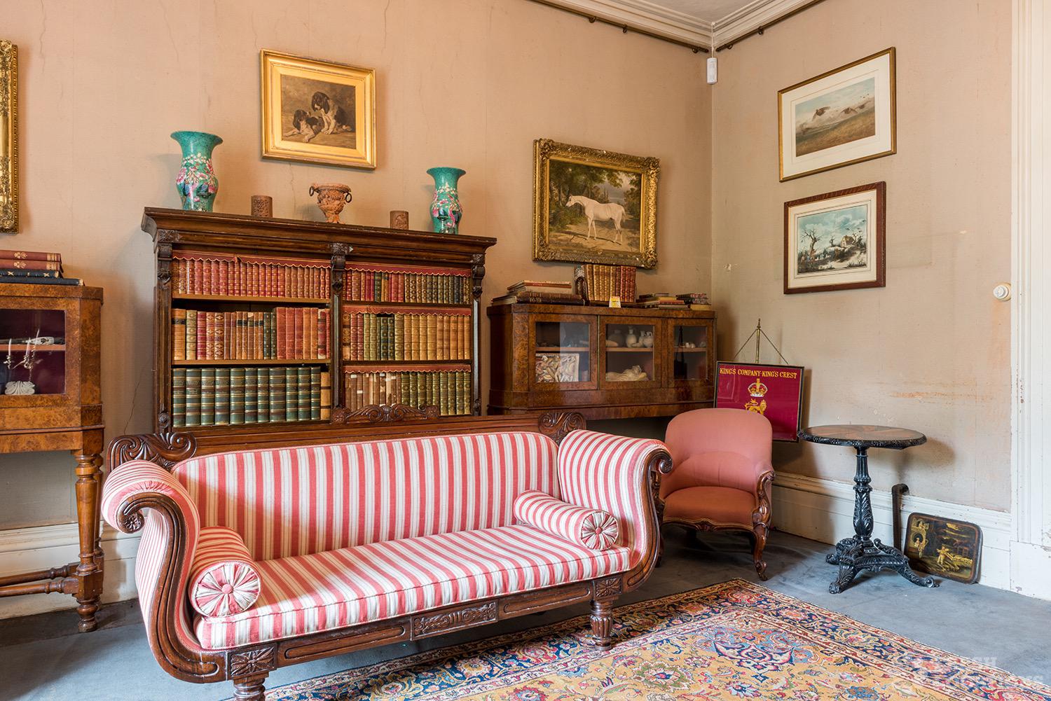 Hanbury House Shoot Location | Fresh Locations