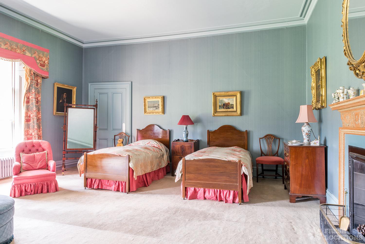 Hanbury House Shoot Location | Fresh Locations