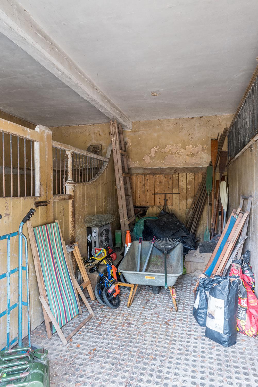 Hanbury House Shoot Location | Fresh Locations