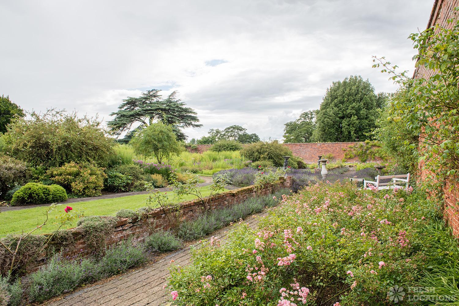 Hanbury House Shoot Location | Fresh Locations