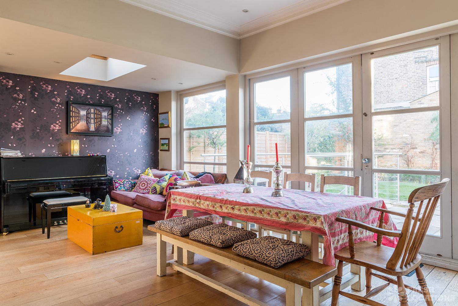 Balham Park Shoot Location | Fresh Locations