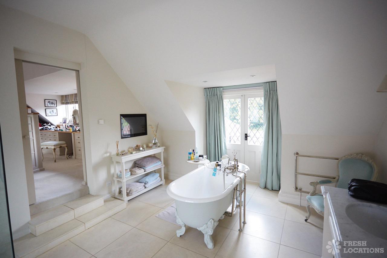 Burnham Manor Shoot Location | Fresh Locations
