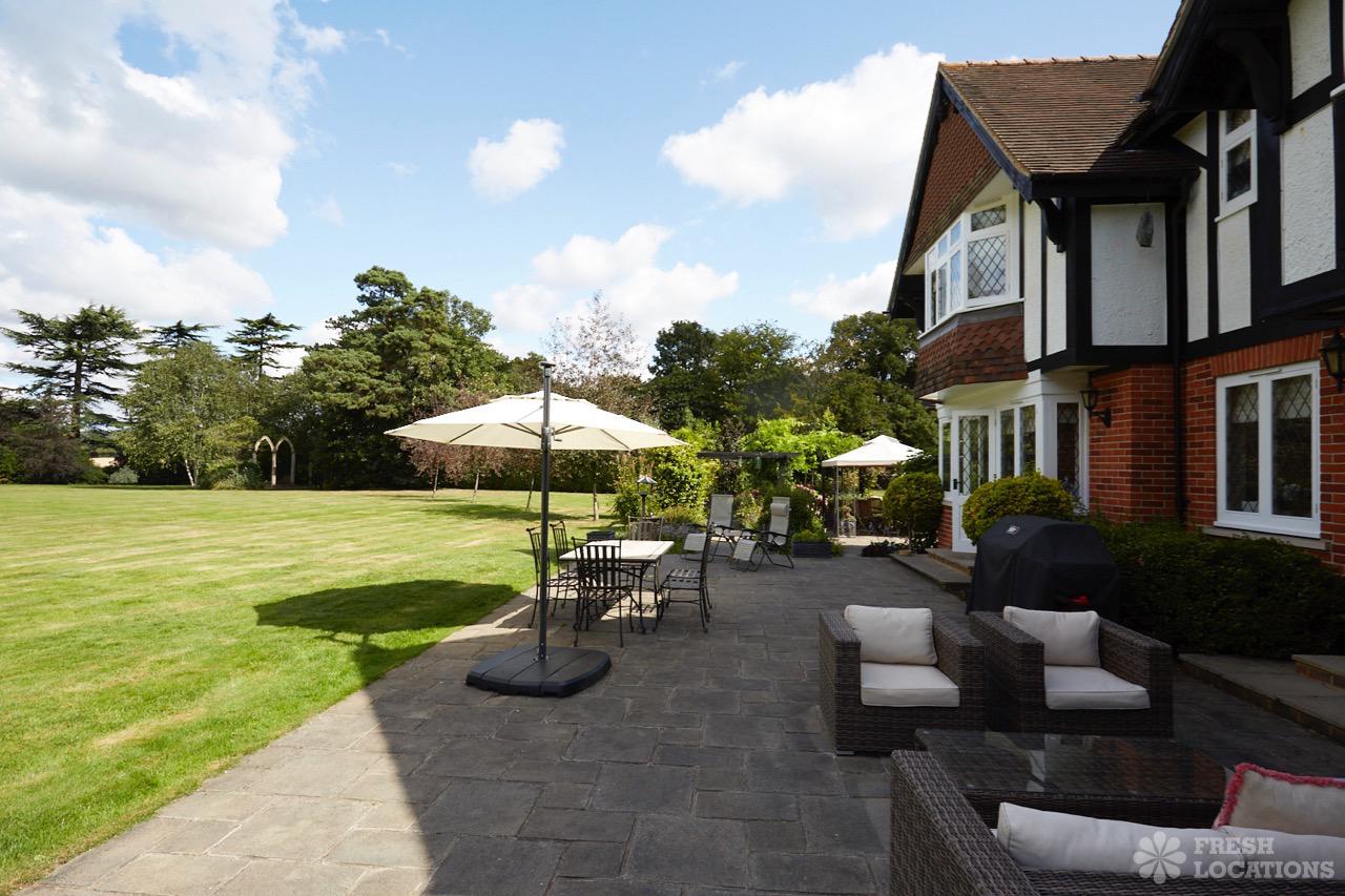 Burnham Manor Shoot Location | Fresh Locations