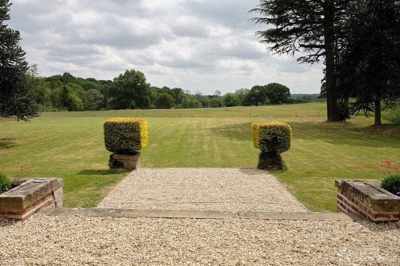 Solihull Hall Shoot Location | Fresh Locations