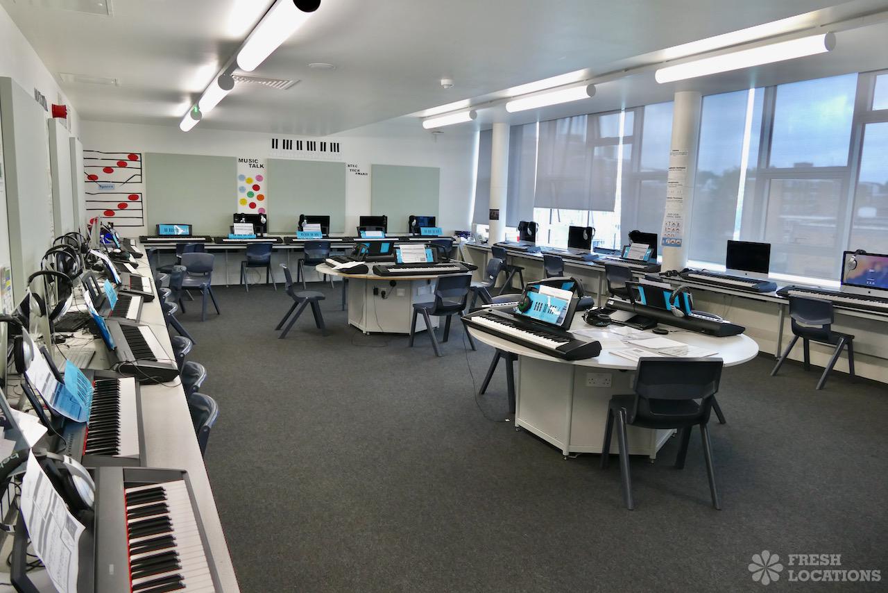 Putney School Shoot Location | Fresh Locations