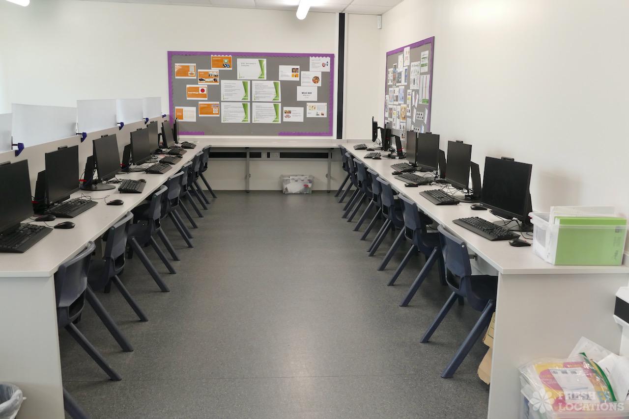 Putney School Shoot Location | Fresh Locations