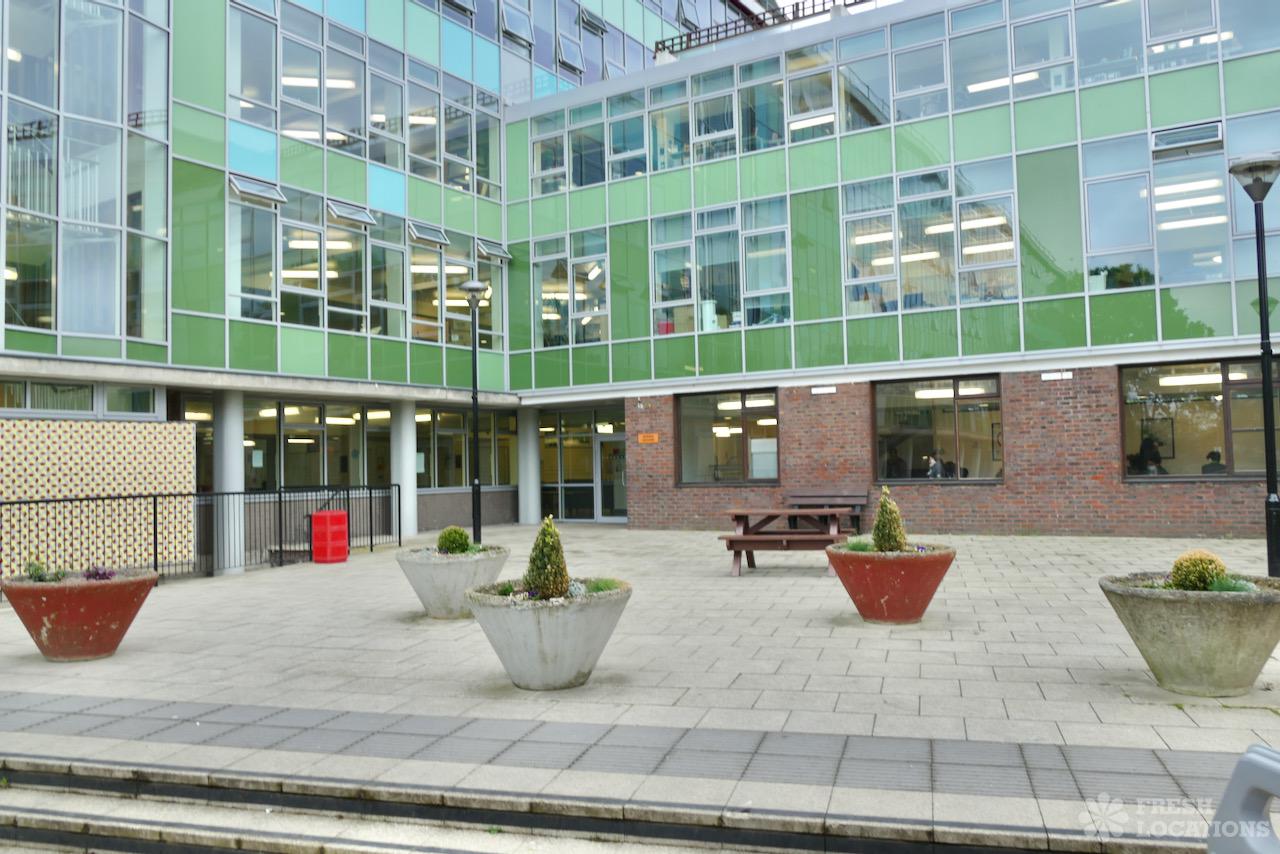 Putney School Shoot Location | Fresh Locations