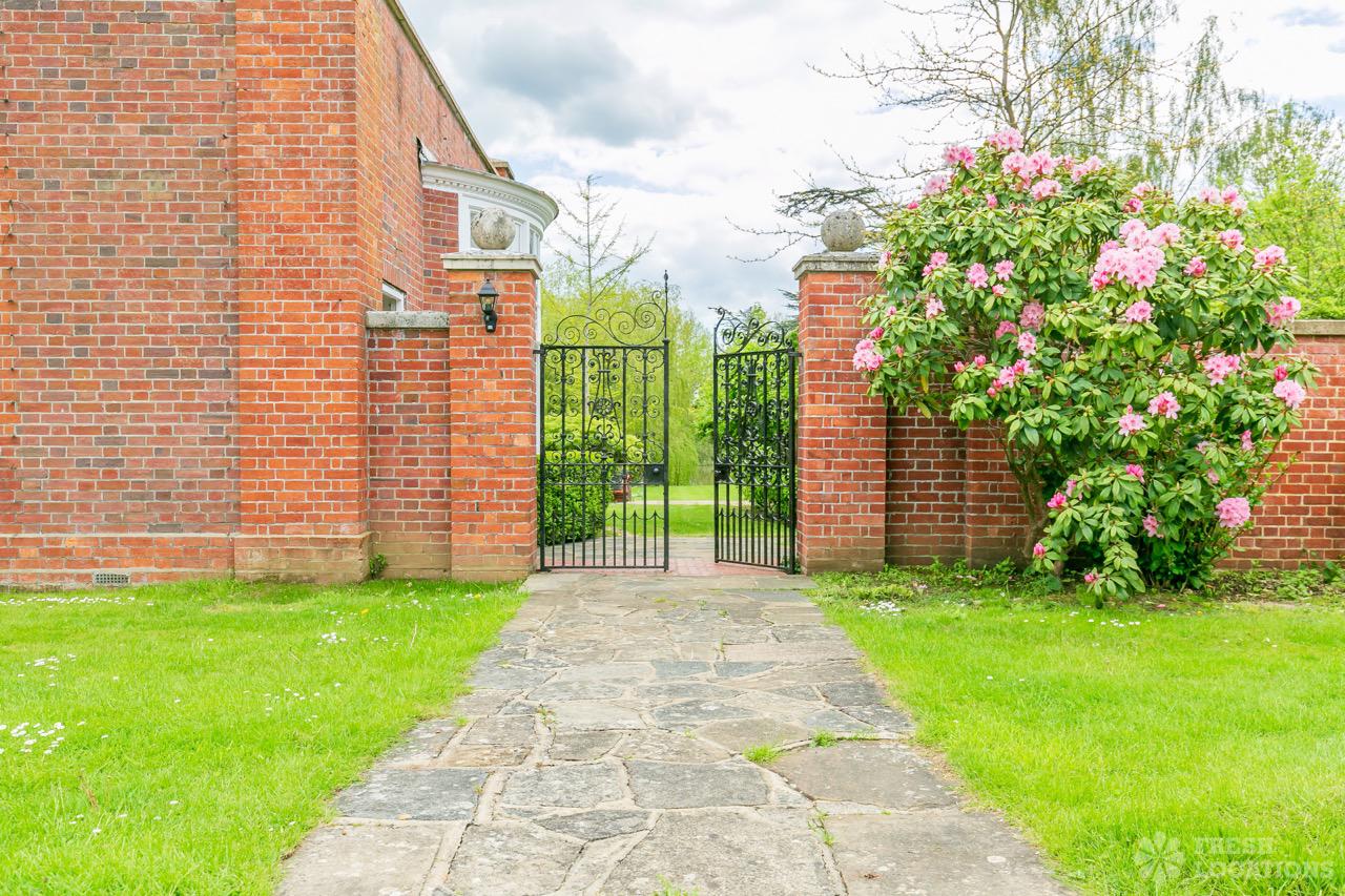 Oakhurst Hall Shoot Location | Fresh Locations