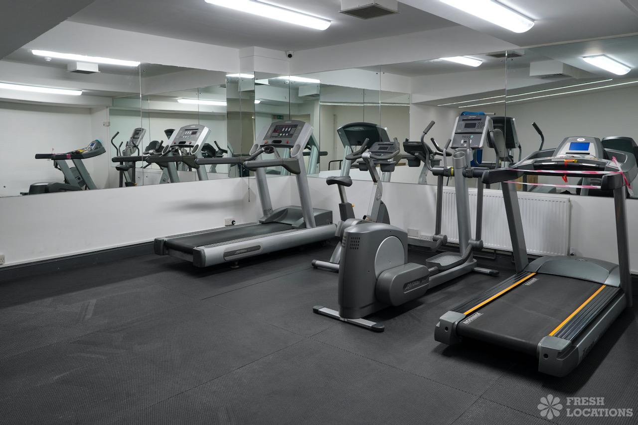 Oval Court Shoot Location | Fresh Locations
